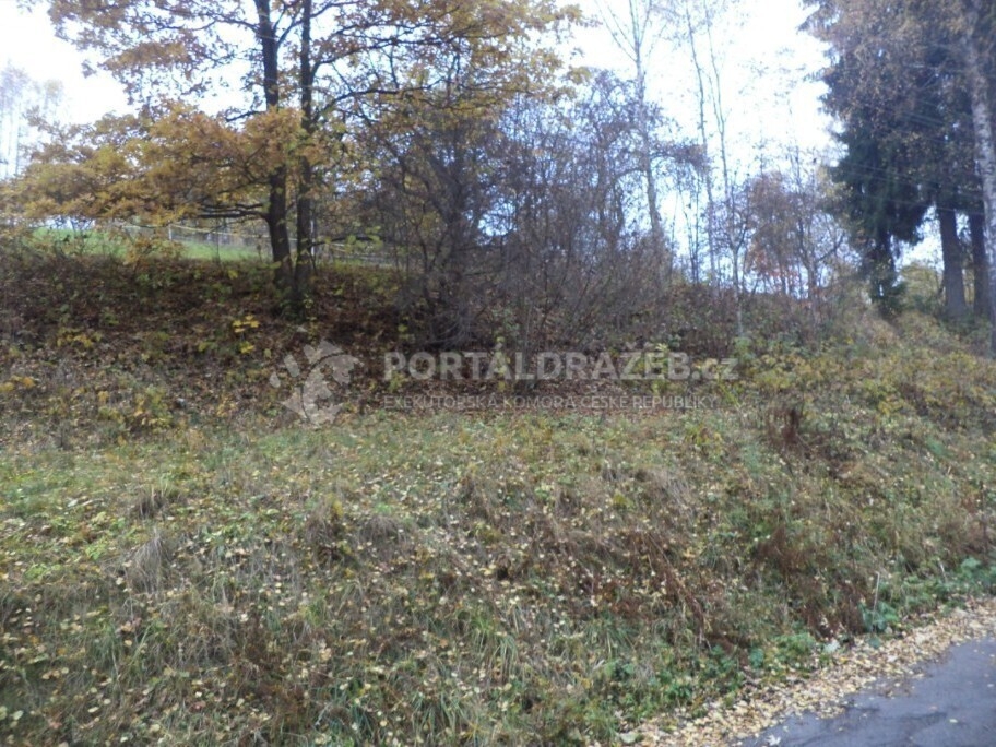 Pozemek o velikosti 792m2, Lhotka u Zlaté Olešnice